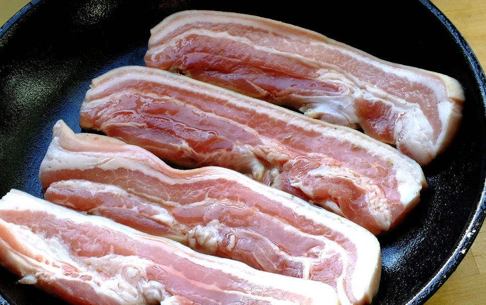 Pancetta vs bacon: Choosing your flavor hero