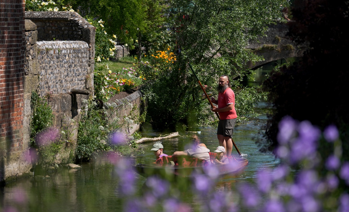 Weather warning for thunderstorms: Heatwave breaking with torrential ...