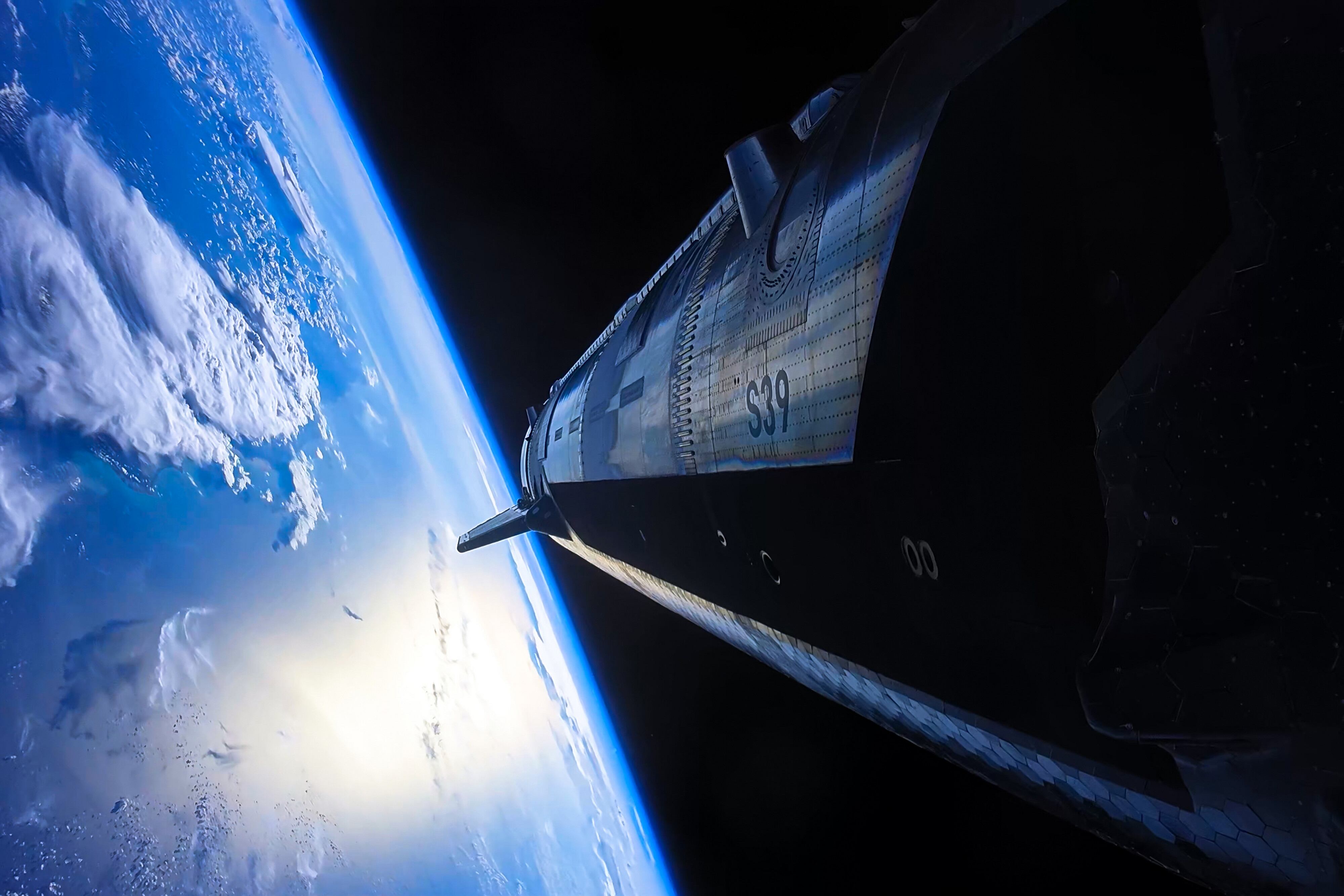 SpaceX demands fivefold Starlink fee hike for military