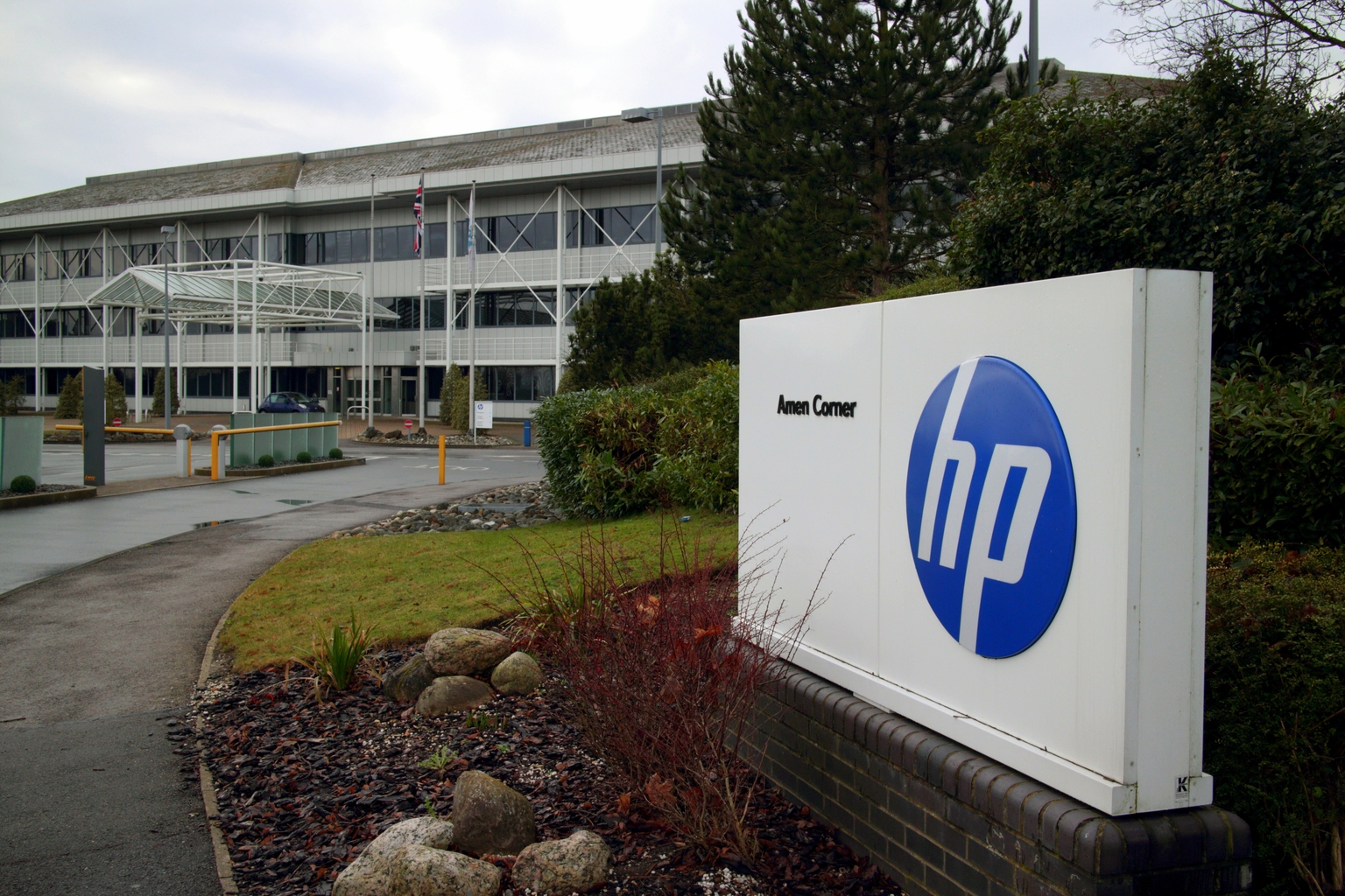 Earnings snapshot: HP Q2 earnings, revenue beat led by AI PCs ...