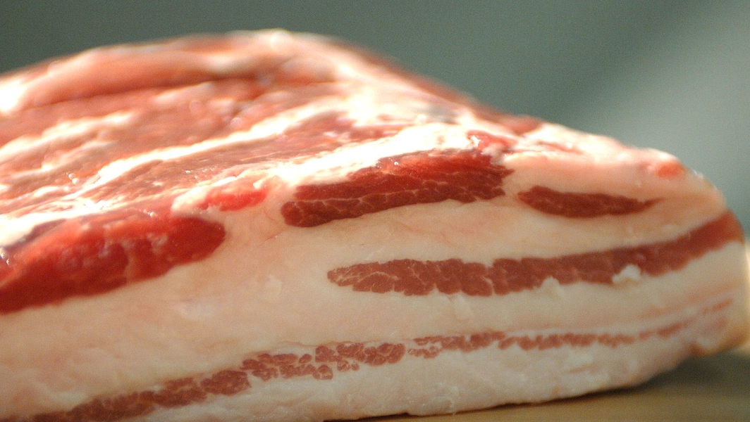 Pancetta vs bacon: Choosing your flavor hero