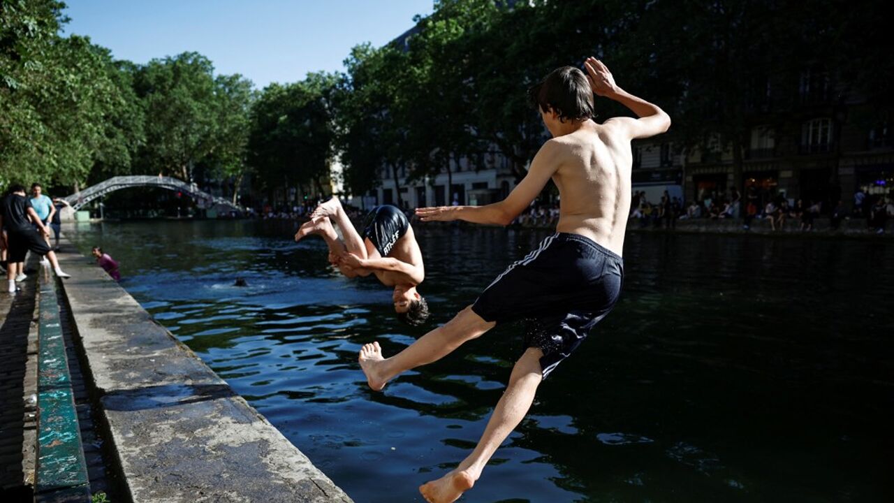 Europa smelt onder uitzonderlijk vroege zomertemperaturen (en het kwik ...