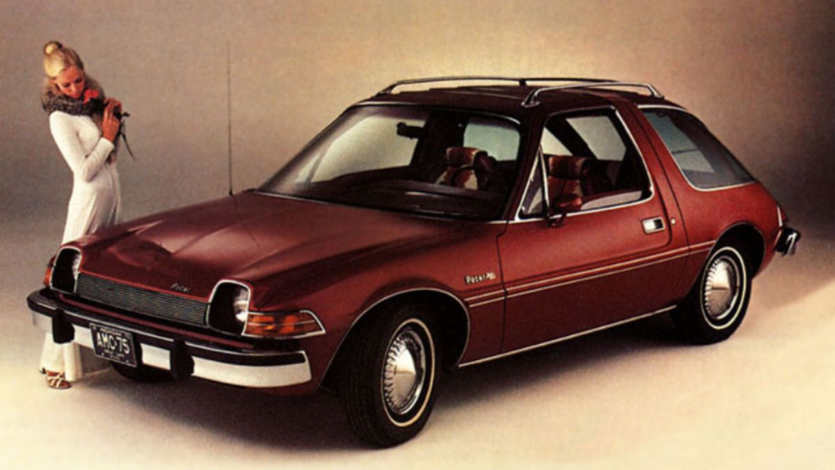 20 images of vintage 1970s cars and bikes