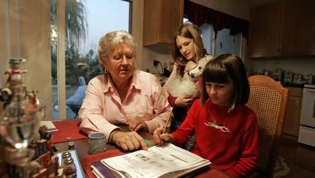 Grandparents linked to better school outcomes, UK report finds