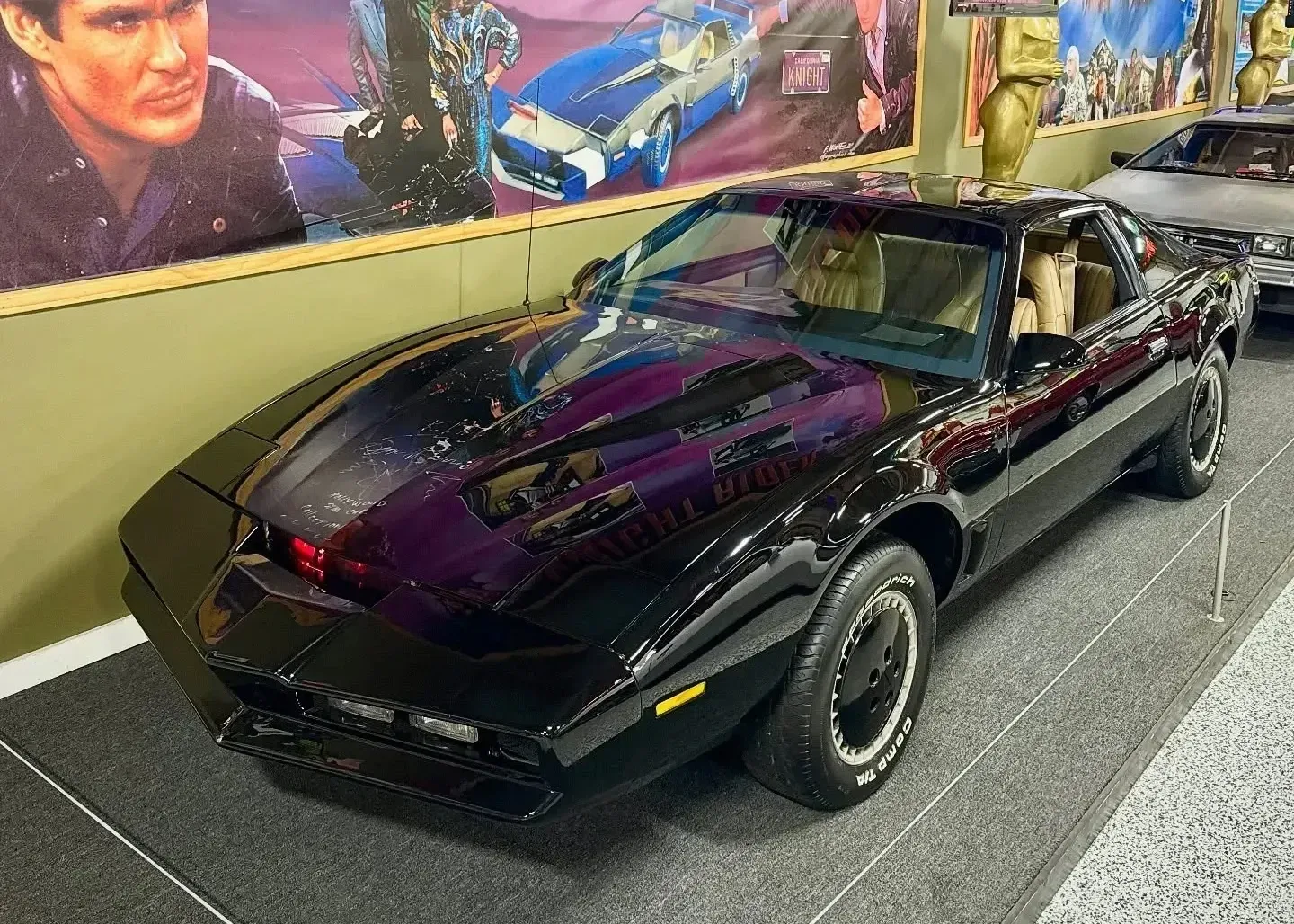 Knight Rider’s KITT replica receives speeding ticket while parked ...
