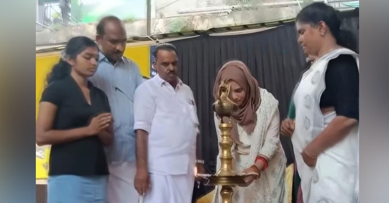 Fathima Thahiliya’s lamp-lighting reignites old debate, draws criticism