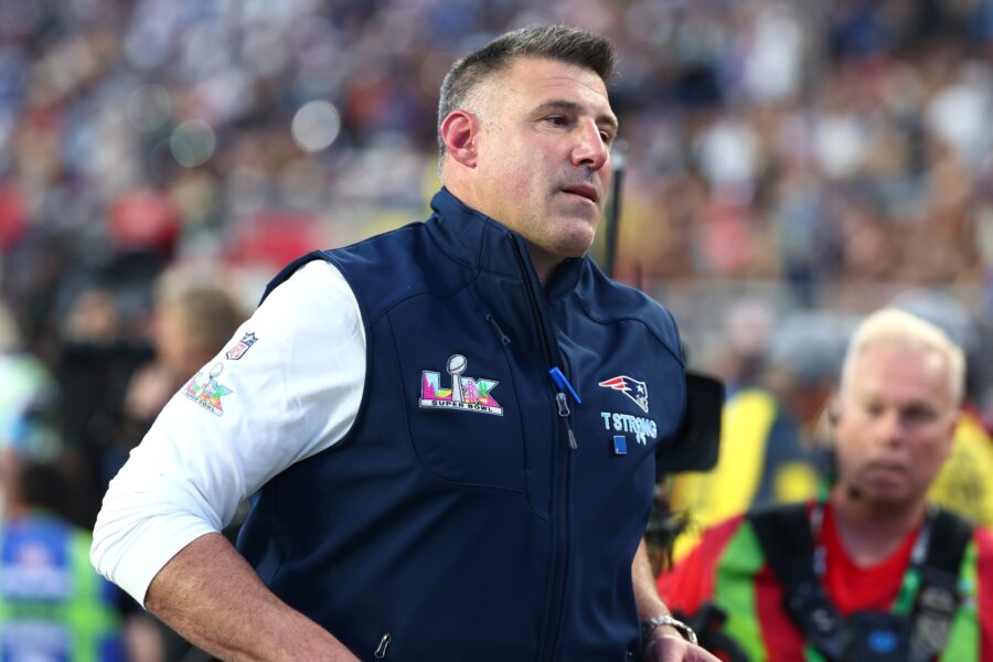 ‘I love Jen, I love the boys’: Patriots’ Mike Vrabel sends clear ...