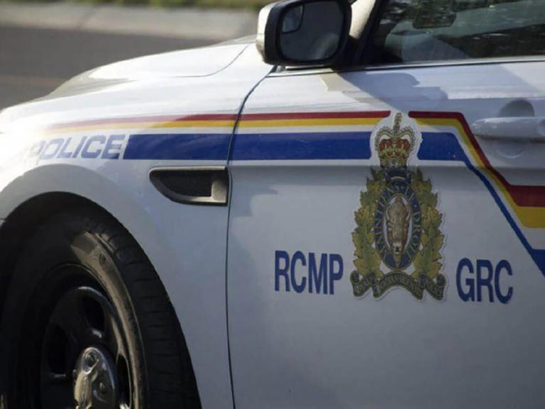 Traffic alert: Barnet Highway closed westbound after serious collision