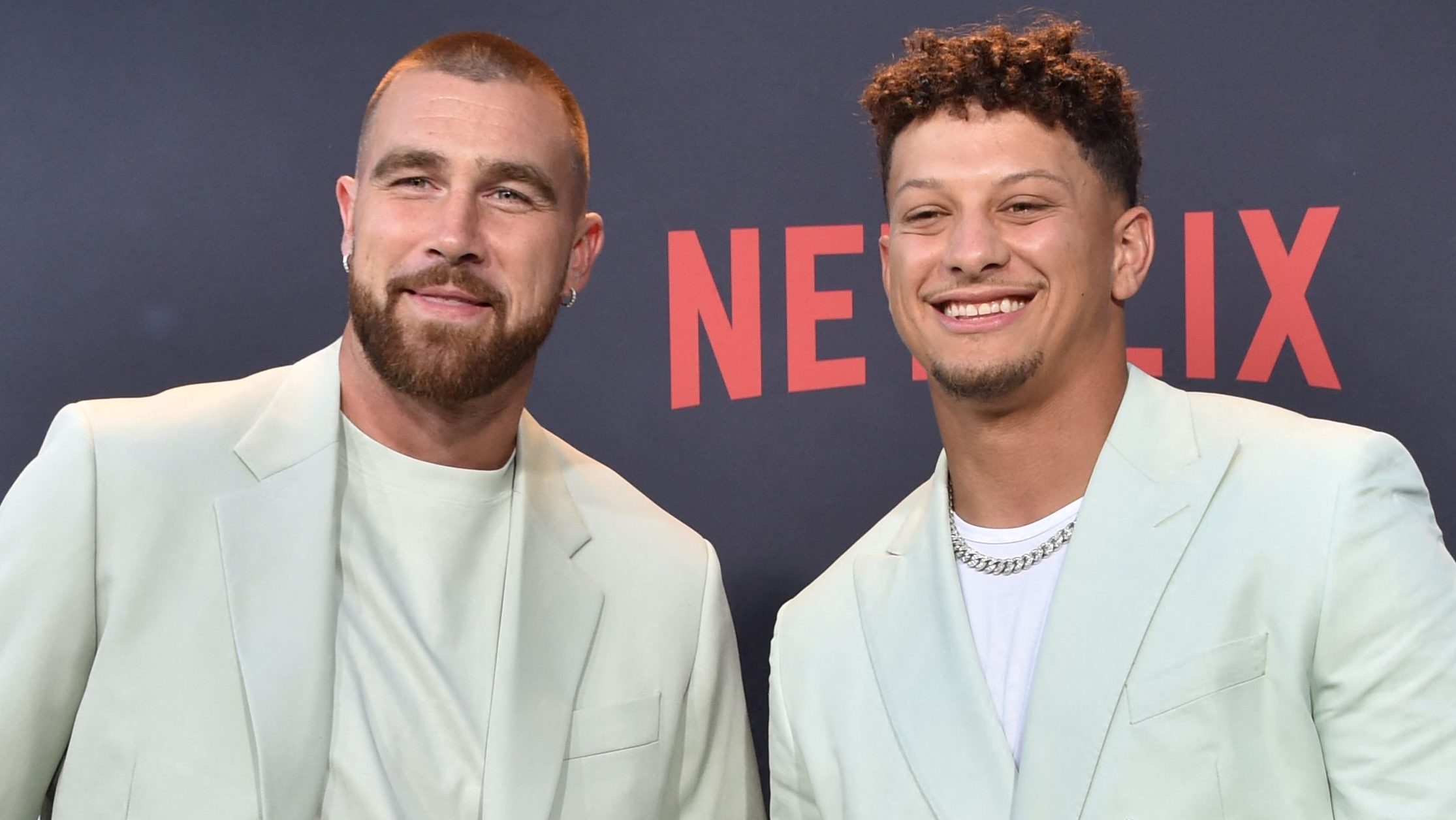 Chiefs’ Patrick Mahomes blasts Travis Kelce with viral video after ...