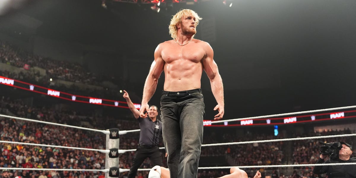 Logan Paul says this simple daily routine of push-ups, sit-ups and ...