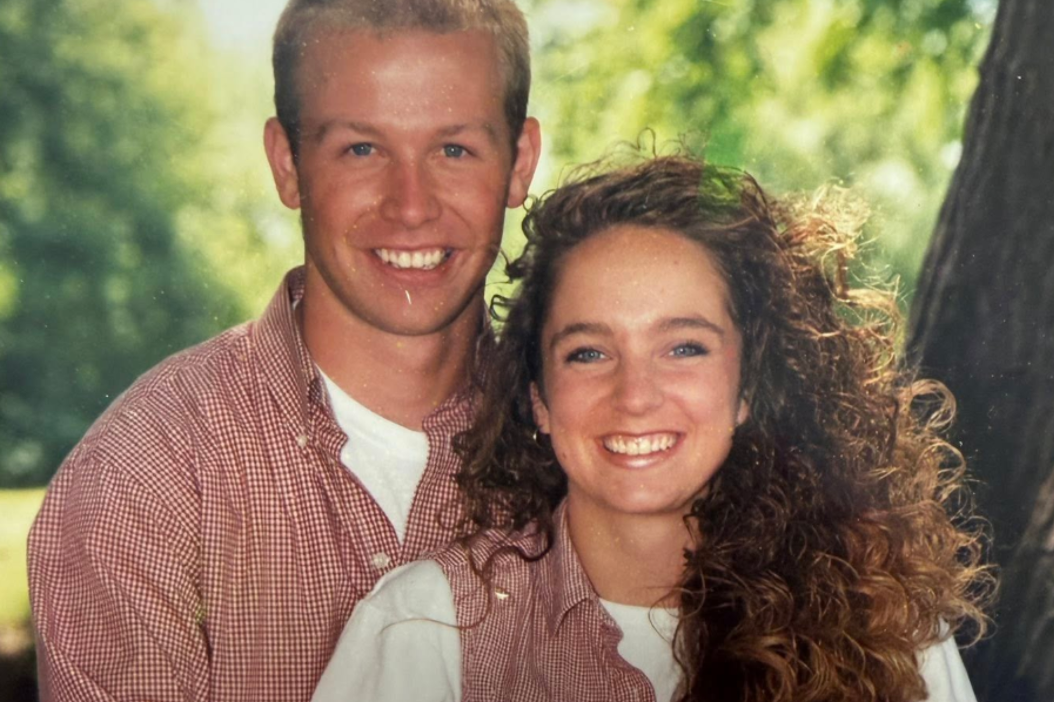 Couple recreate engagement photo after 30 years—not prepared for response