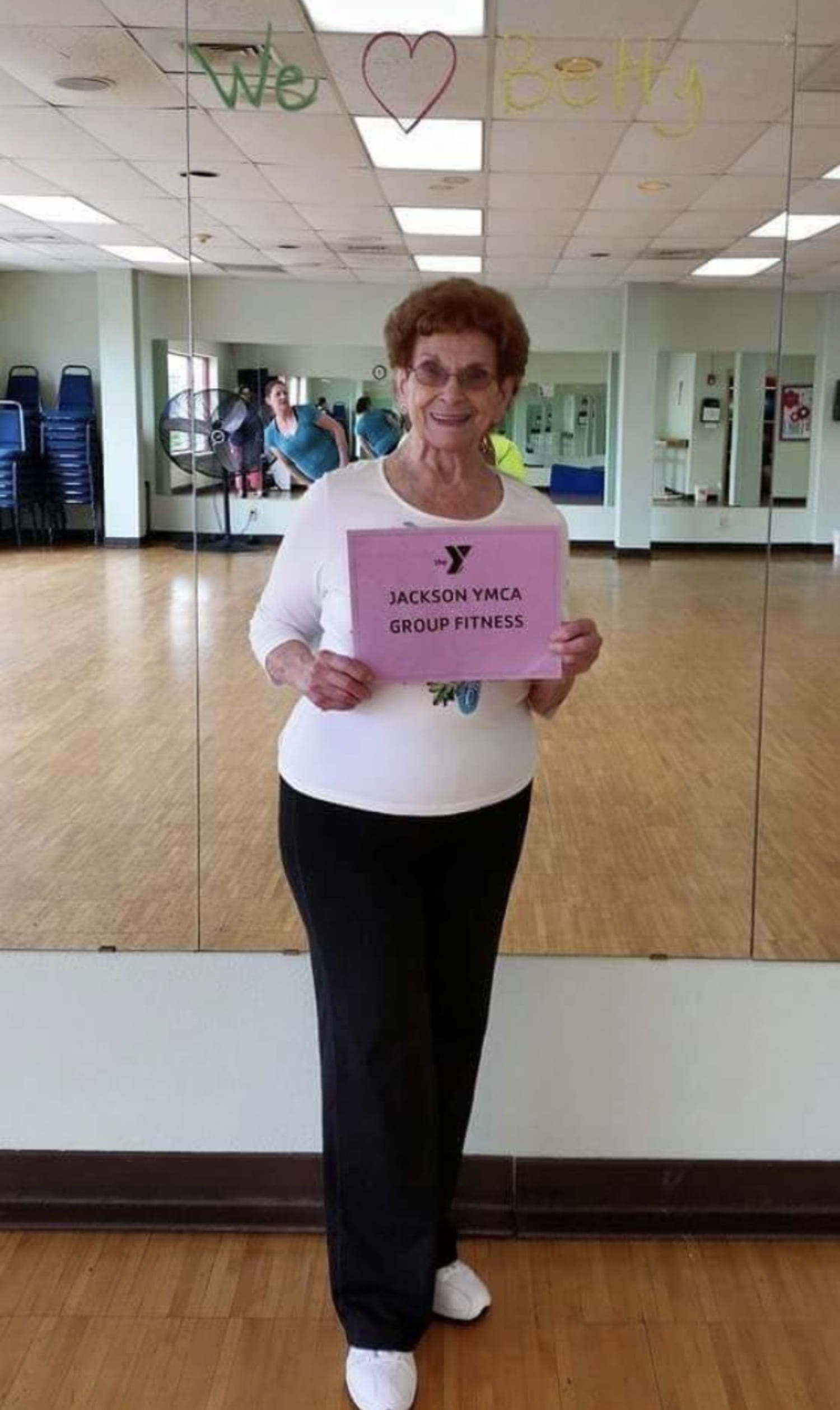 Woman, 101, who swims every day and still drives, shares her 4 ...