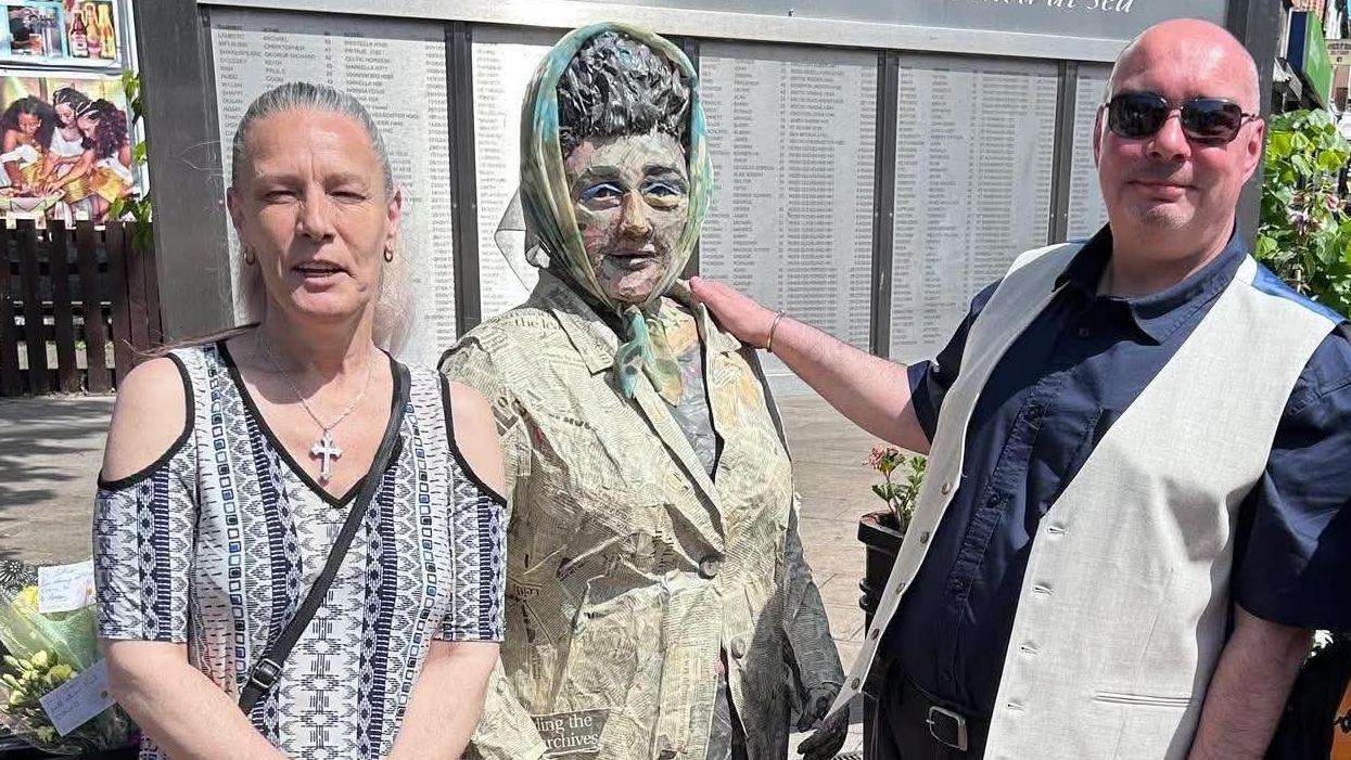 Event pays tribute to Headscarf Revolutionaries