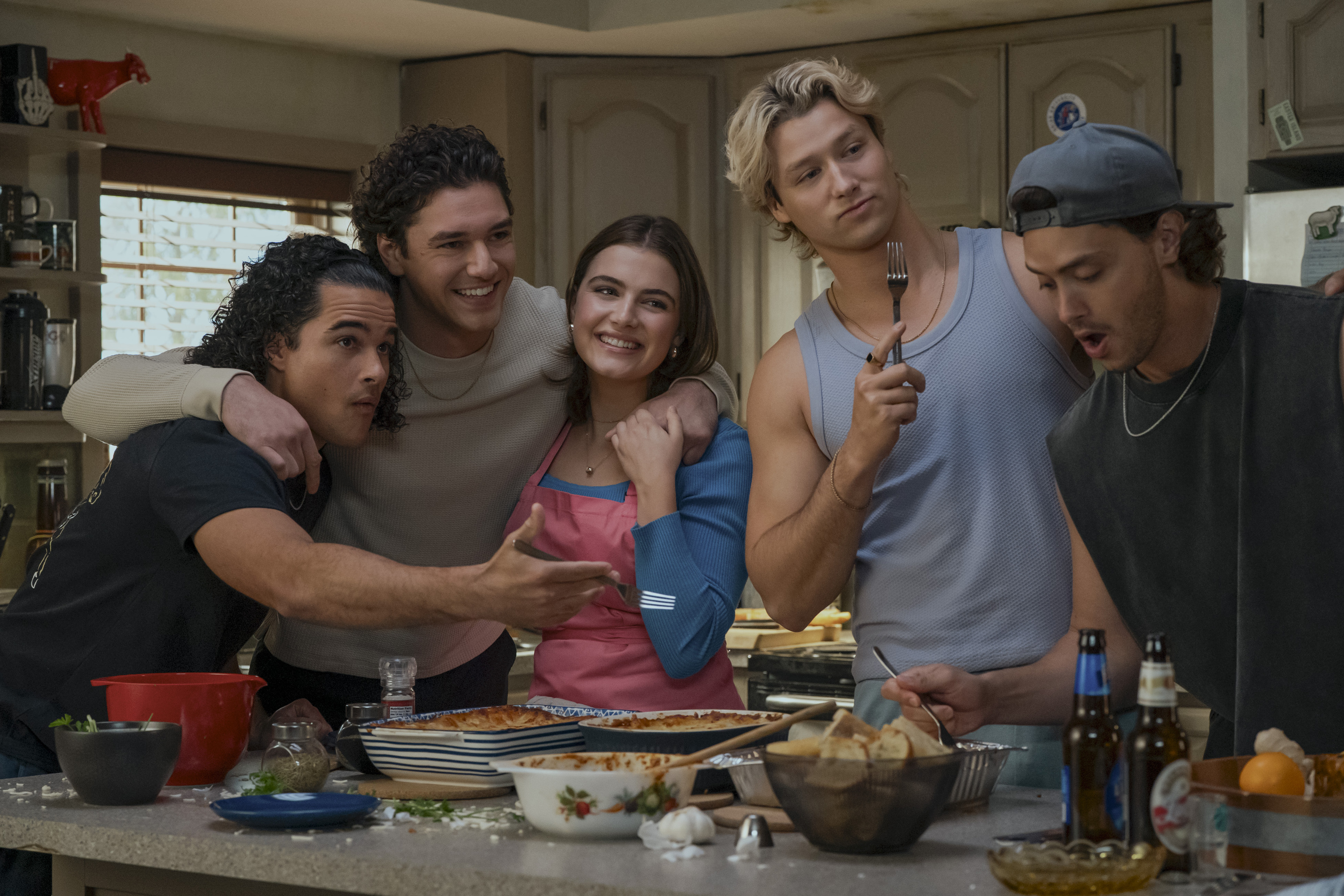 'Off Campus' season 1 cast photos: All the actors who star in Prime ...
