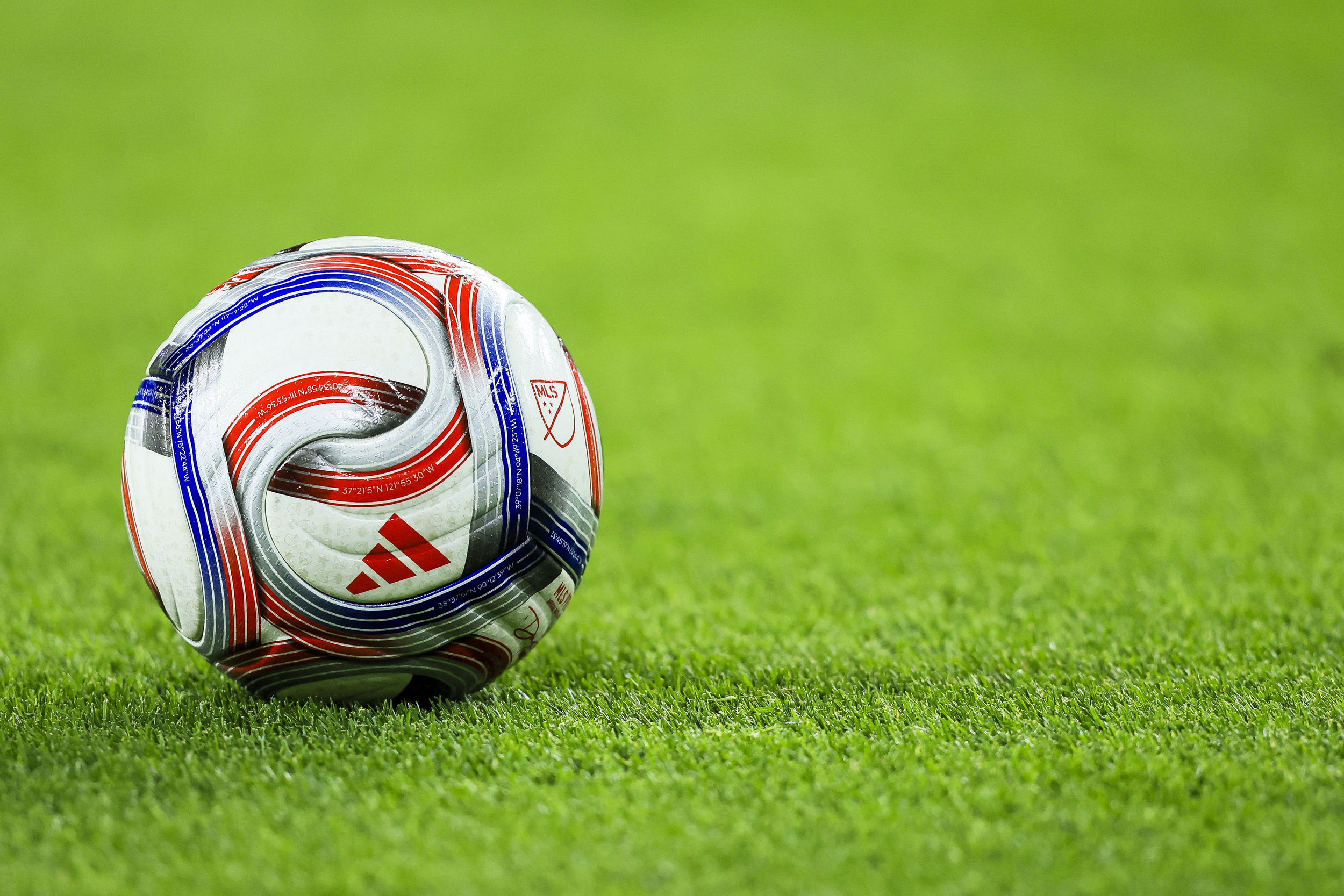 ‘Tremendous character’ eyeing summer exit from Crystal Palace; Serie A ...