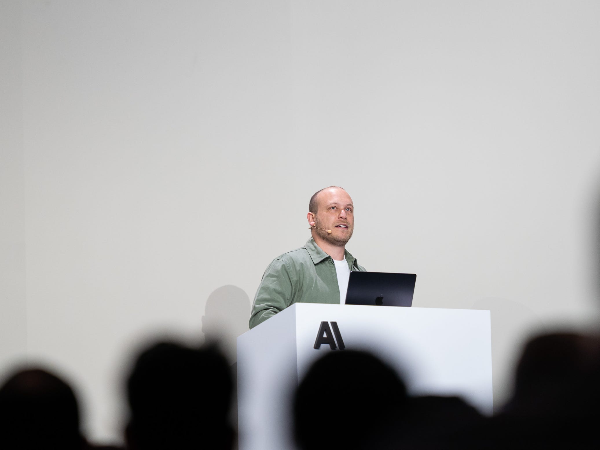 Claude Code creator says 22-year-old CS grads should found startups ...