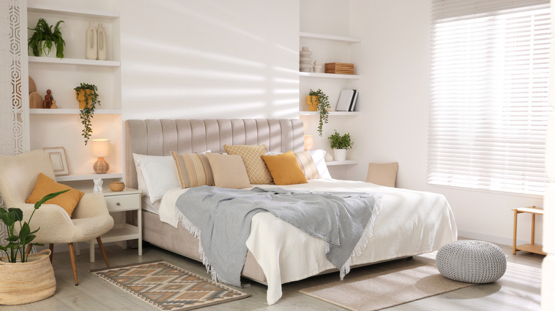 Goodbye, plain white walls: This cozy design trend is back and taking over