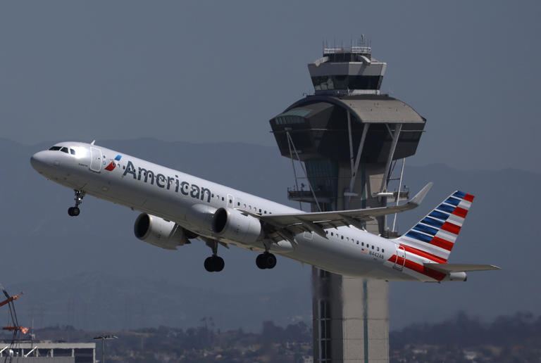 American Airlines to offer in-flight Wi-Fi using Starlink on some planes