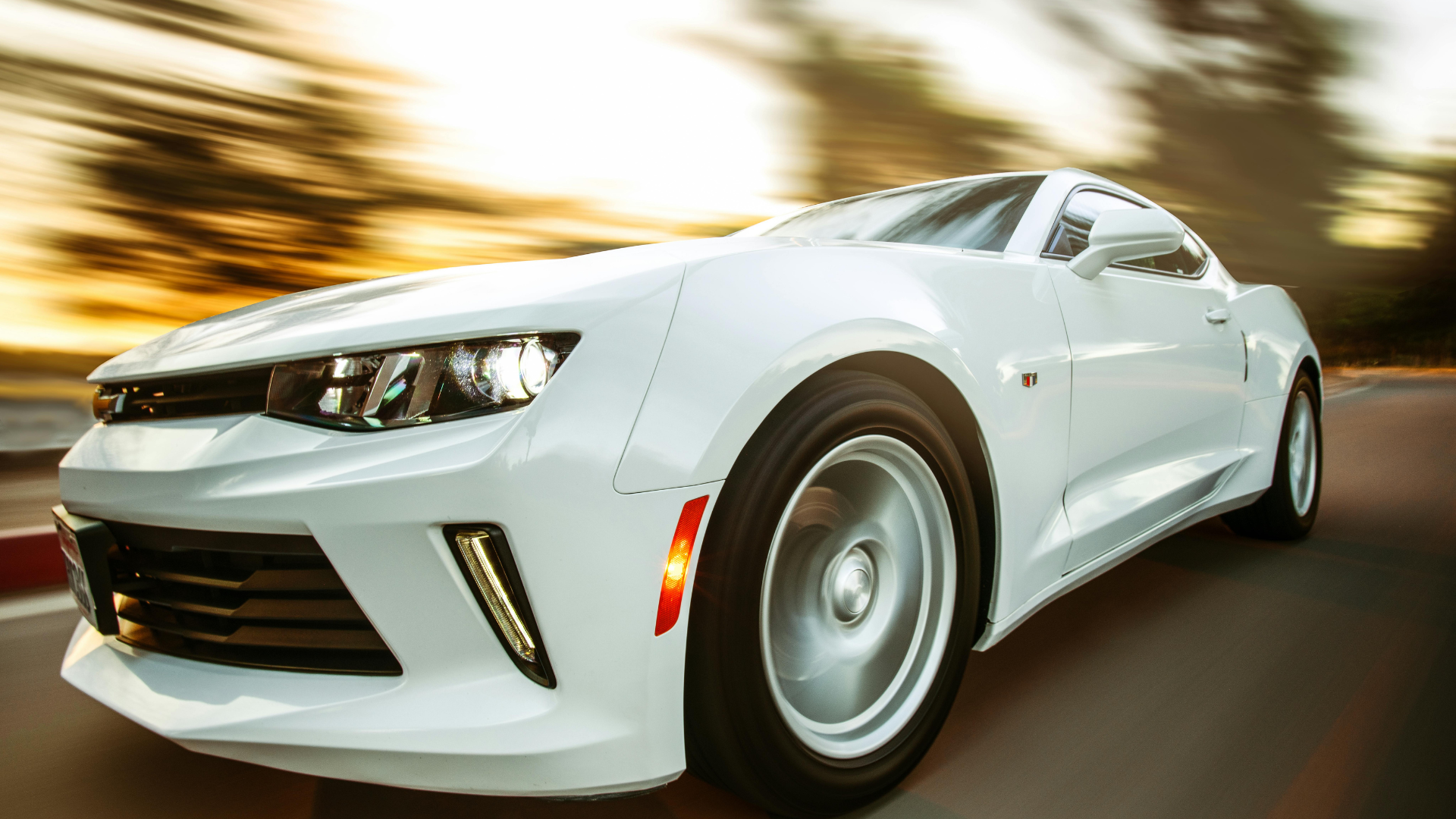 10 of the most dangerous cars in history & 10 of the safest
