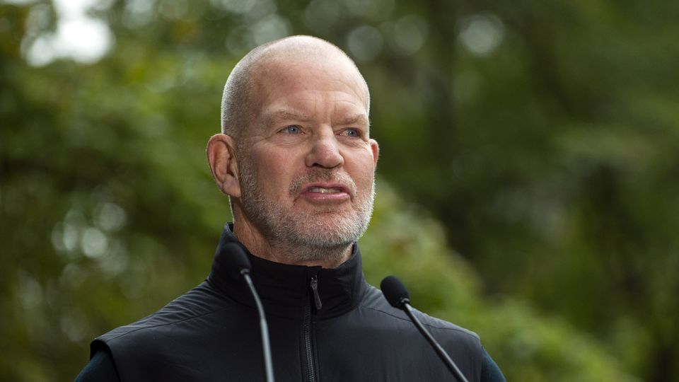 Lululemon’s founder promises not to trash the company for 18 months