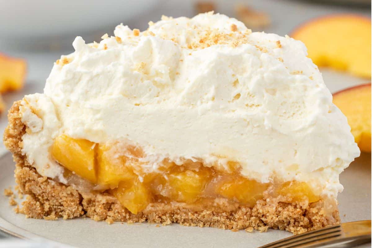 16 peaches and cream desserts for spring parties