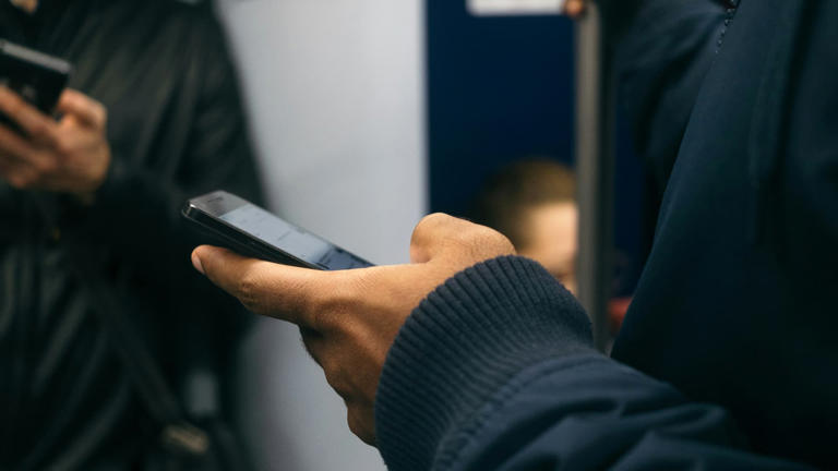 iPhones could soon get a handy anti-snatching upgrade from Android