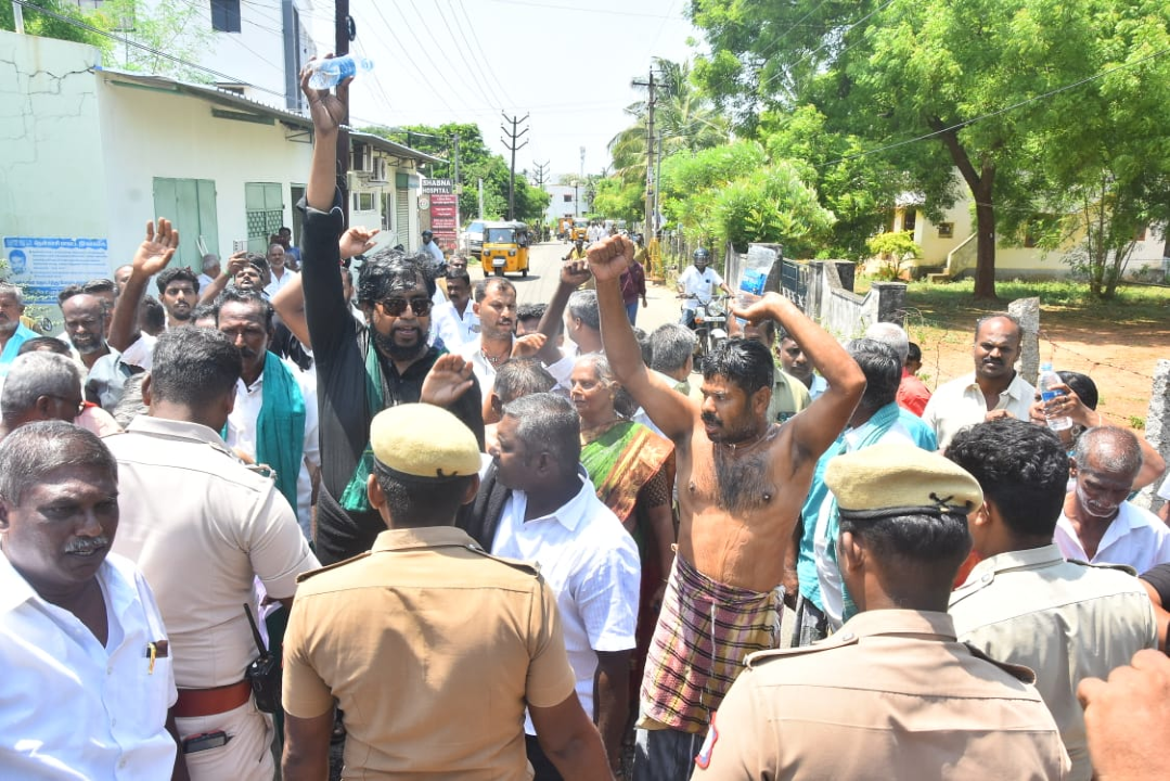 Tenkasi protest: Bathing ban sparks outcry over Old Courtallam Falls ...
