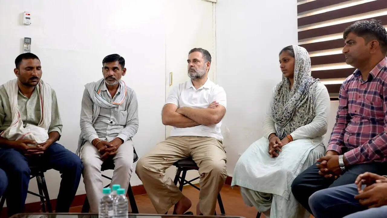 Exam mafia responsible: Rahul Gandhi meets family of NEET aspirant who ...