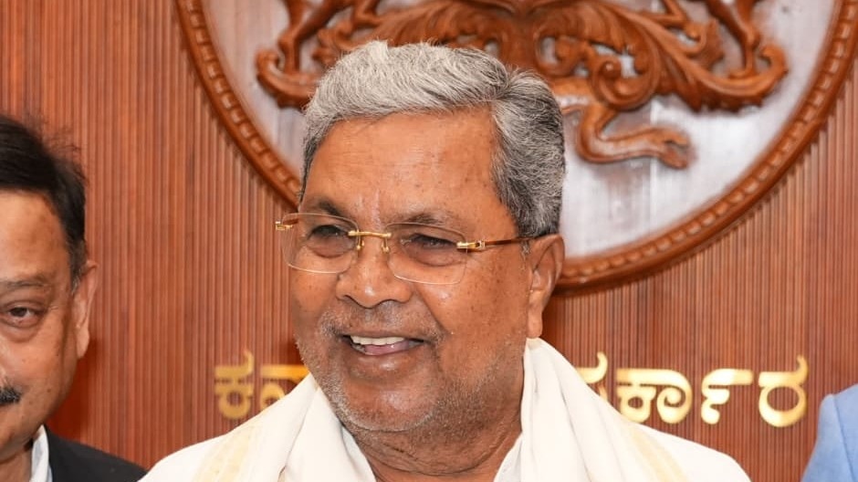 Political move amid resignation buzz? Siddaramaiah accepts caste survey ...