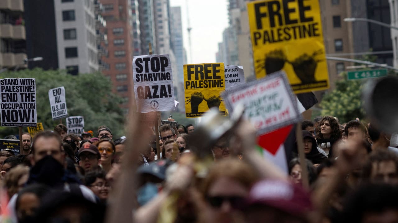 New York State passes buffer zone legislation protecting synagogues ...