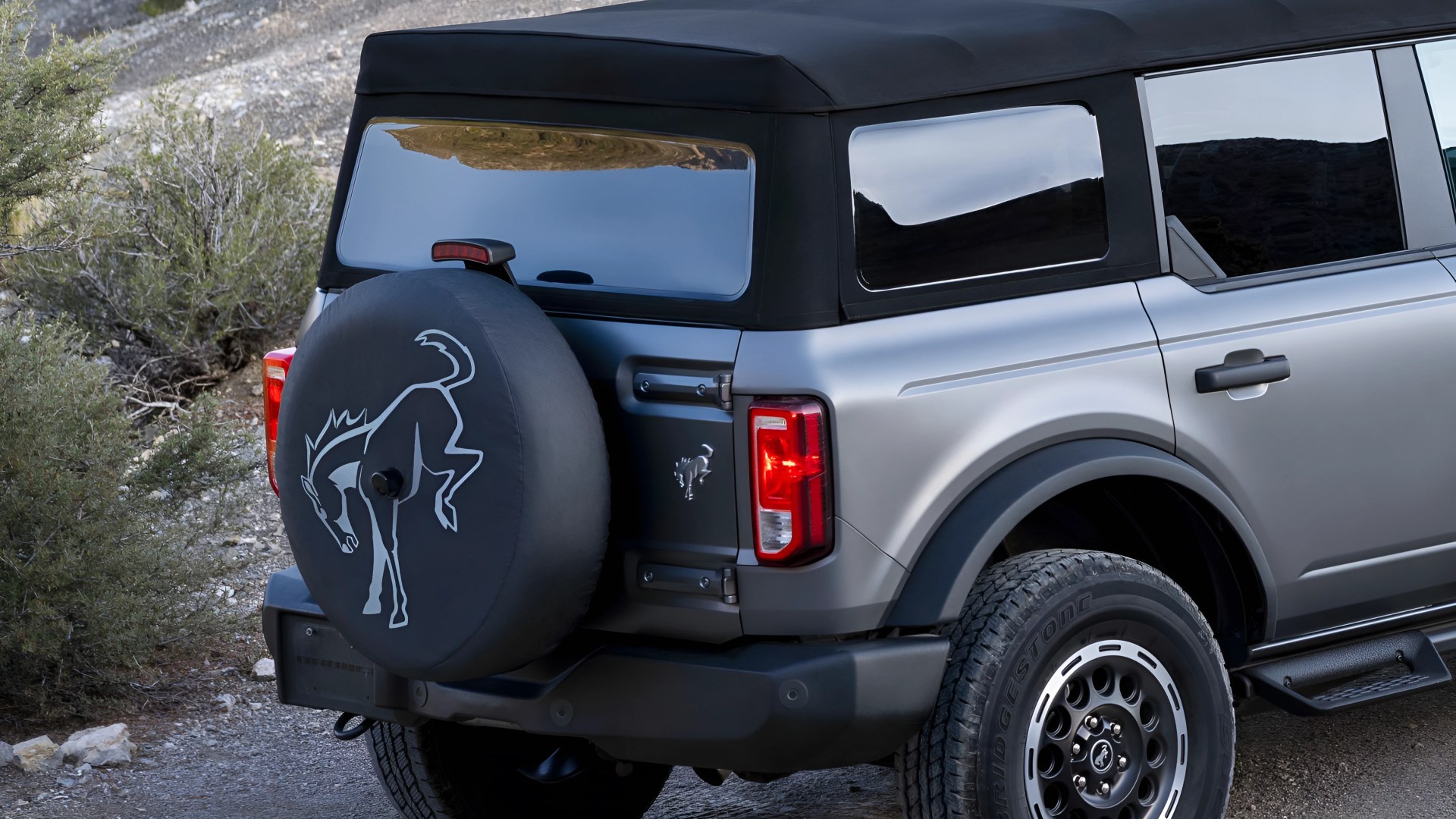 Ford’s clever new patent reimagines one of Jeep’s most convenient ...