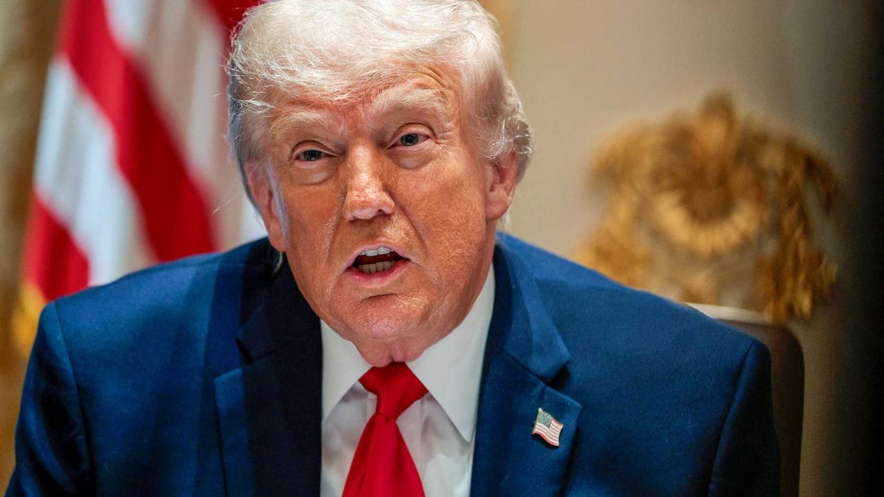 Trump hijacks Iran war cabinet meeting with 10-minute reflecting pool rant