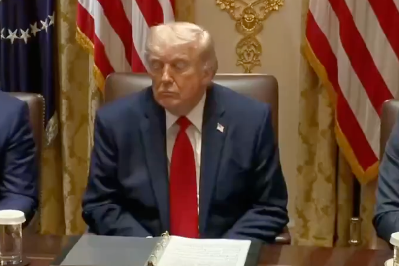 Donald Trump appears to nod off at Cabinet meeting day after 'insomnia ...
