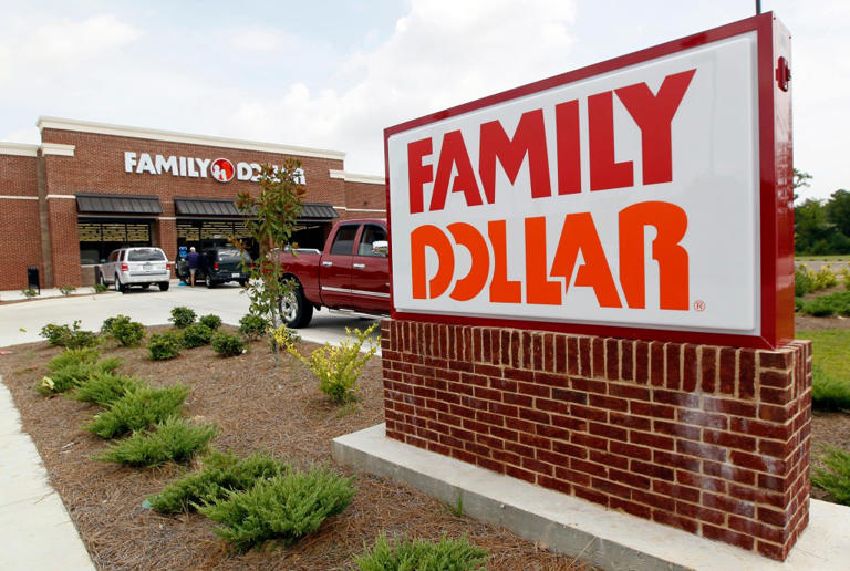 Budget retail giant shutters 350 stores — including 3 in California, as ...