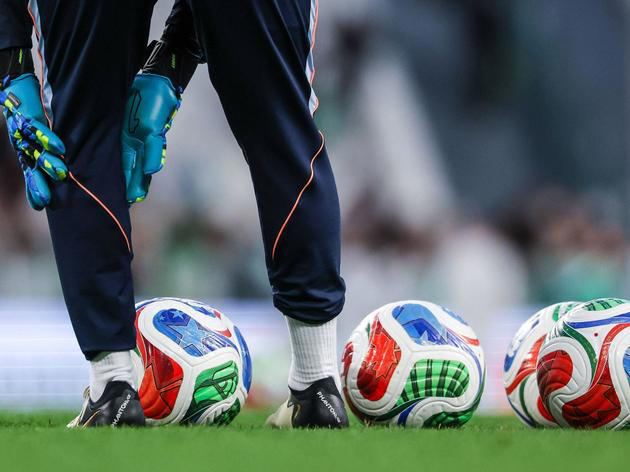 Offizieller WM-Spielball braucht Strom