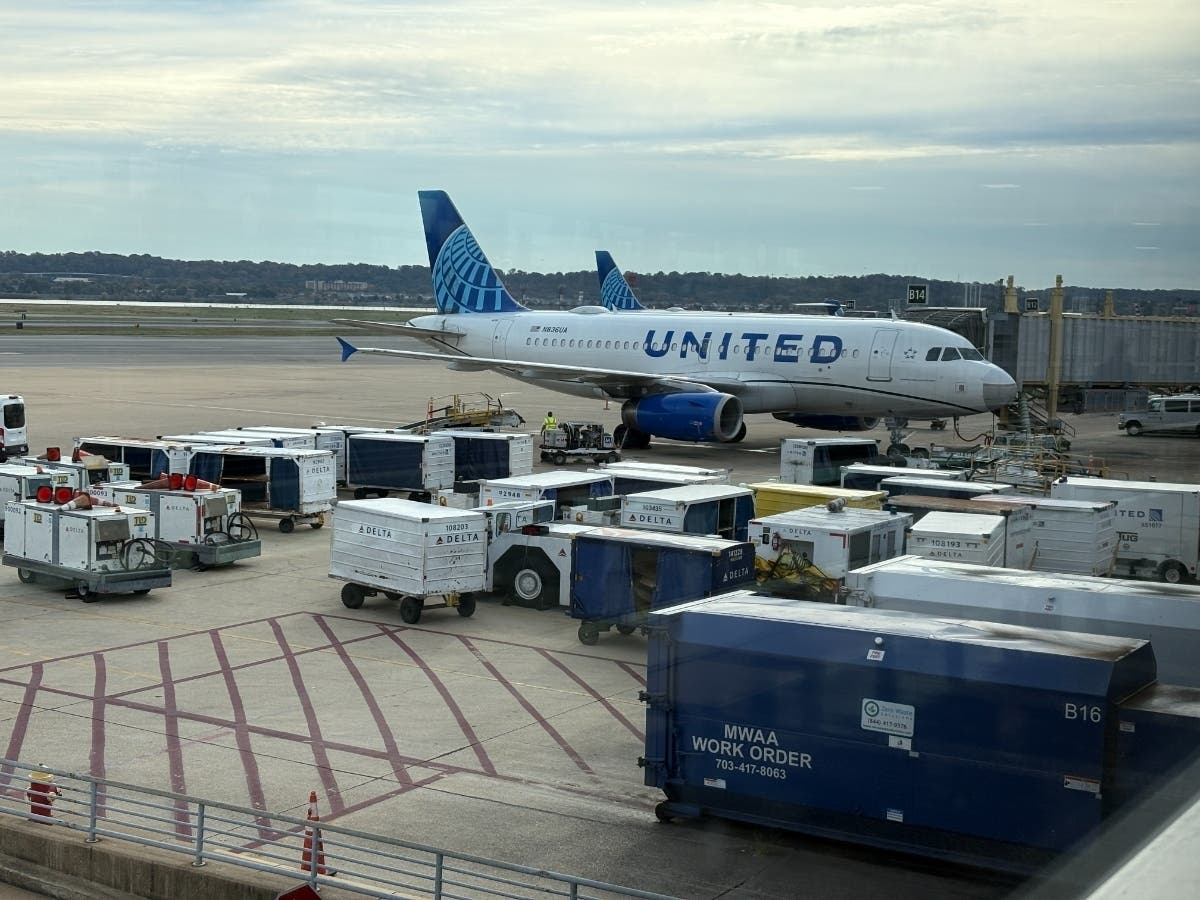 Weather delays reported for flights arriving at Reagan National Airport