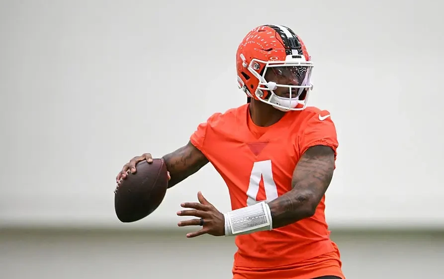 Watson seizes early lead in Browns QB competition