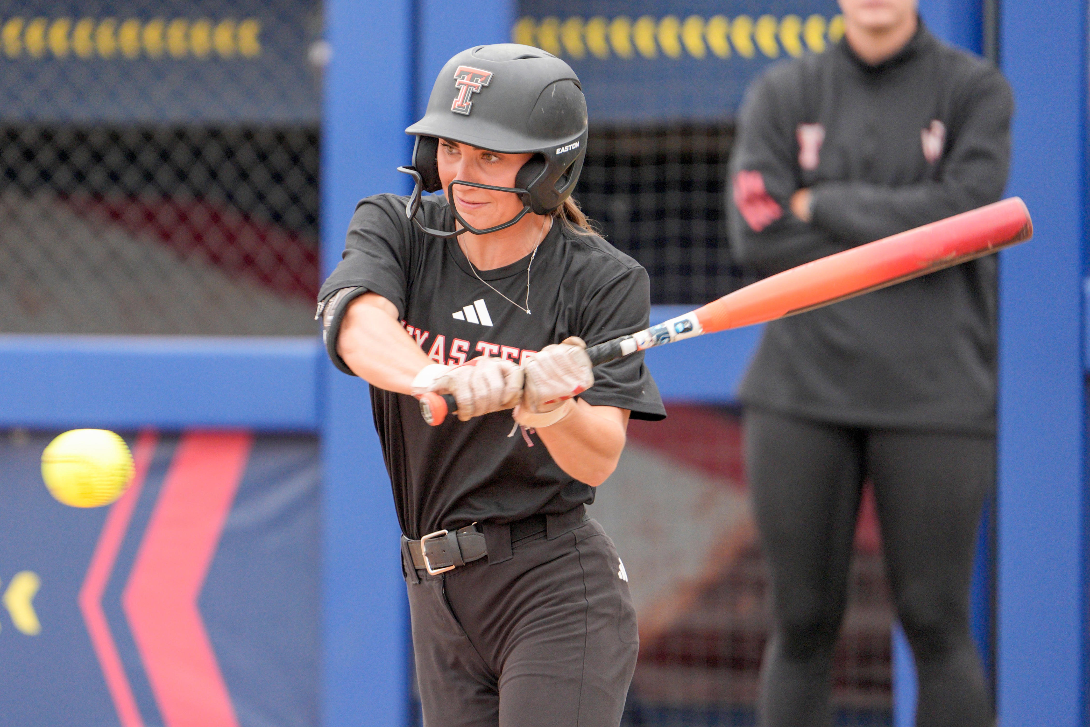 WCWS scores: Bracket, schedule, TV channel for NCAA softball tournament