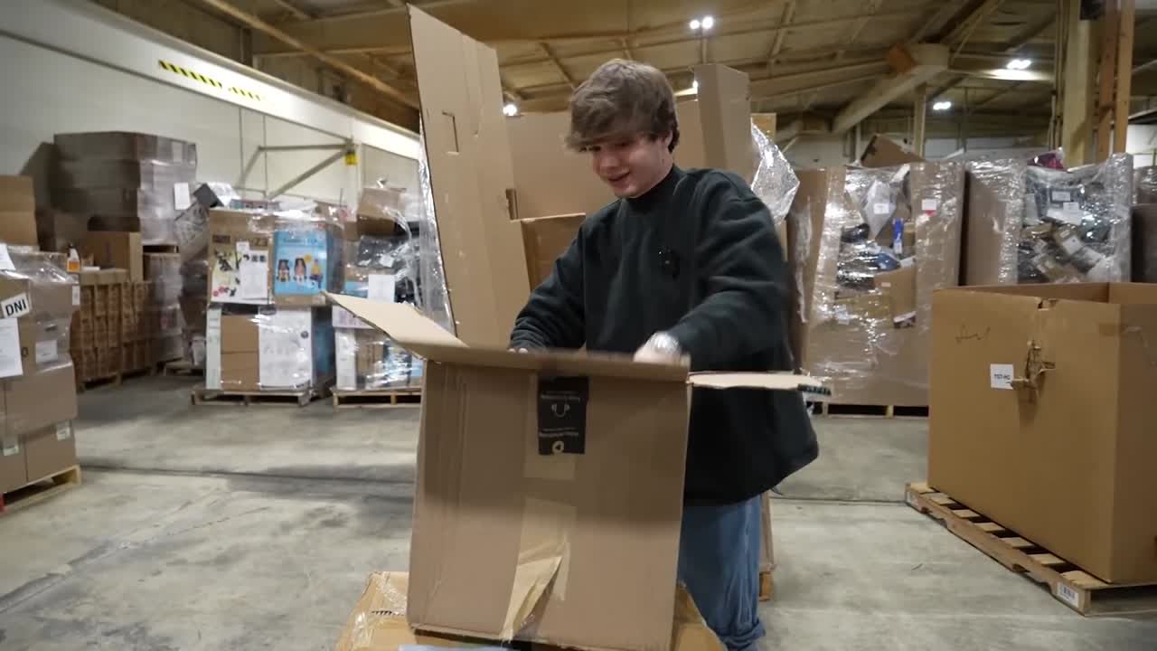 The thrill of unboxing a $150 Amazon pallet