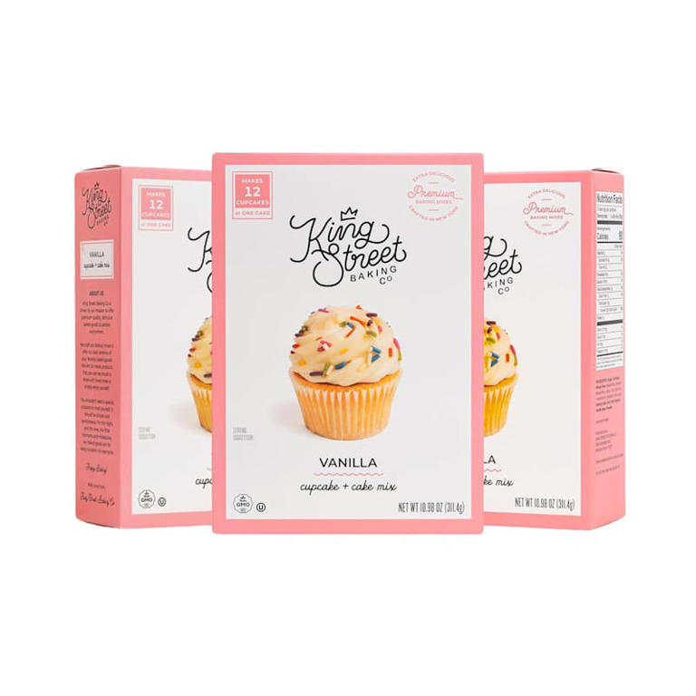 This underrated boxed cake mix is so good, you'd think it was homemade ...