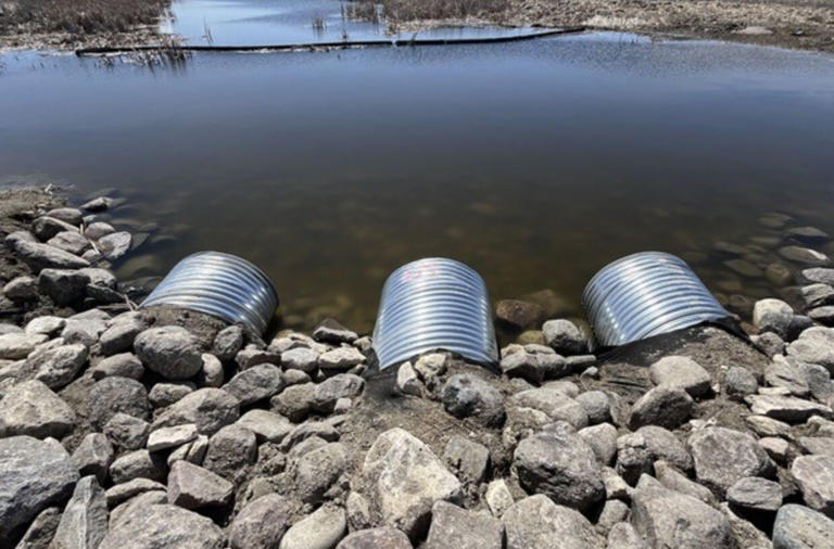 New culvert system reconnects Nina Lake to Lake Manitoba