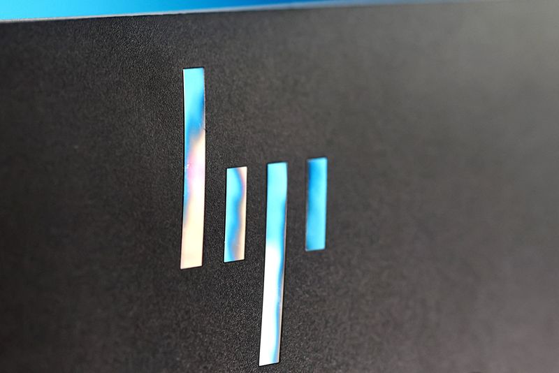 HP beats revenue, profit estimates as AI PC and Windows 11 refresh ...