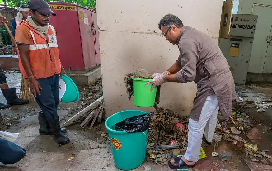 PM Modi orders 50 cities to achieve full cleanliness
