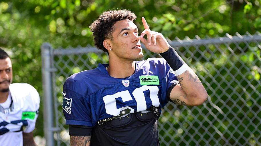 Patriots OTAs notebook: Key names missing, rookie grabs INT