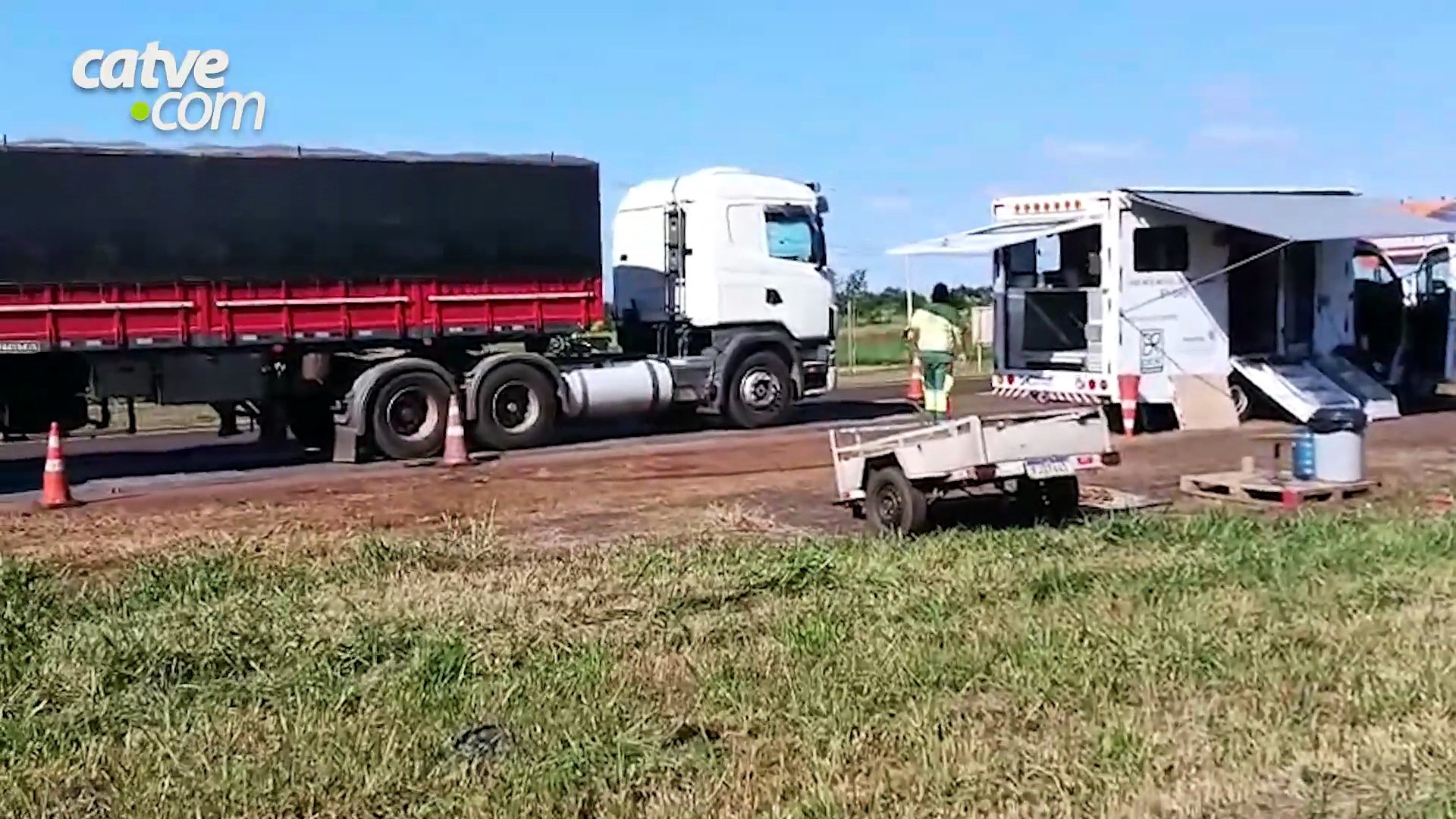 Motorista questiona pesagem em balança da PR-182 após diferença no peso ...