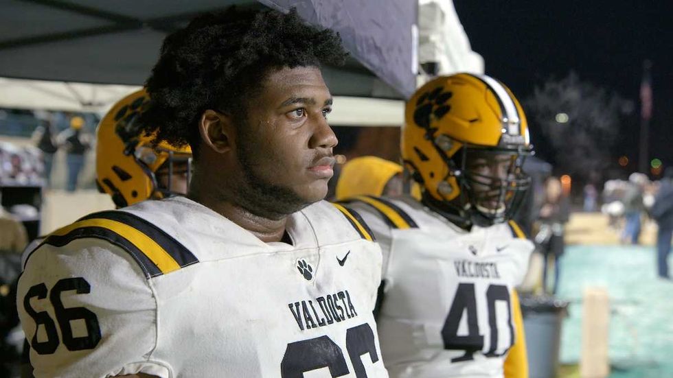 3 amazing football dramas to watch while you wait for Mandy Moore's ...