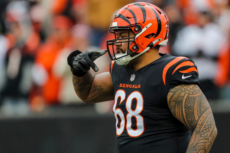 New York Giants sign NT Josh Tupou