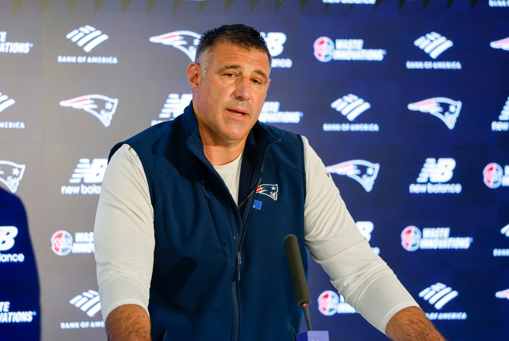 Mike Vrabel professes love for his wife Jen after Dianna Russini photo ...