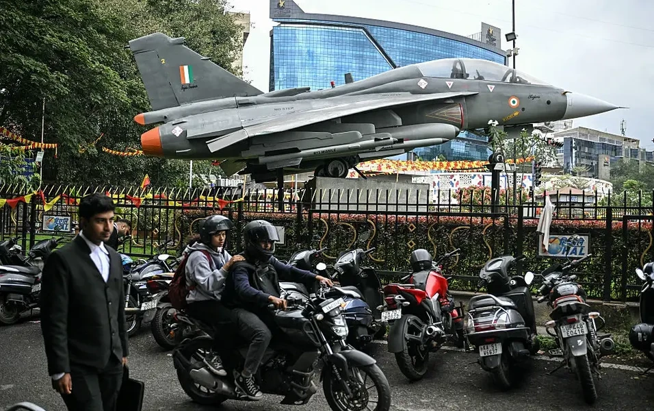 India invites bids to build indigenous stealth fighter jets