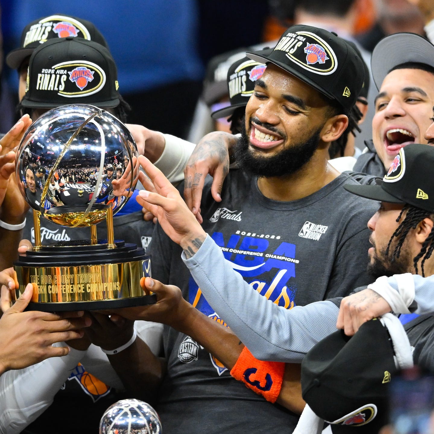 What is the cheapest ticket price for each NY Knicks NBA Finals game?